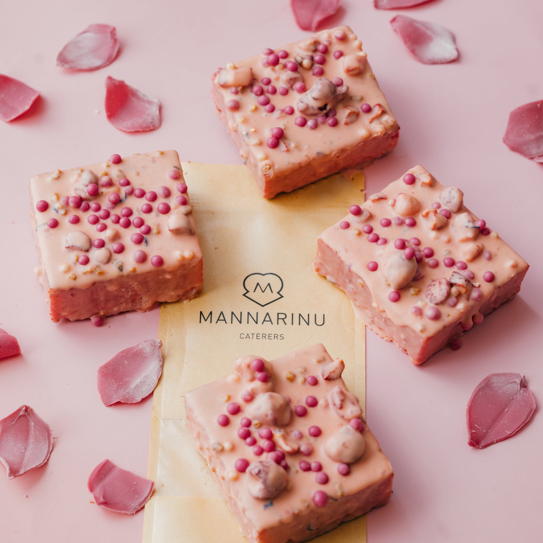 Cakes, Party Menus and Outside Catering – Mannarinu