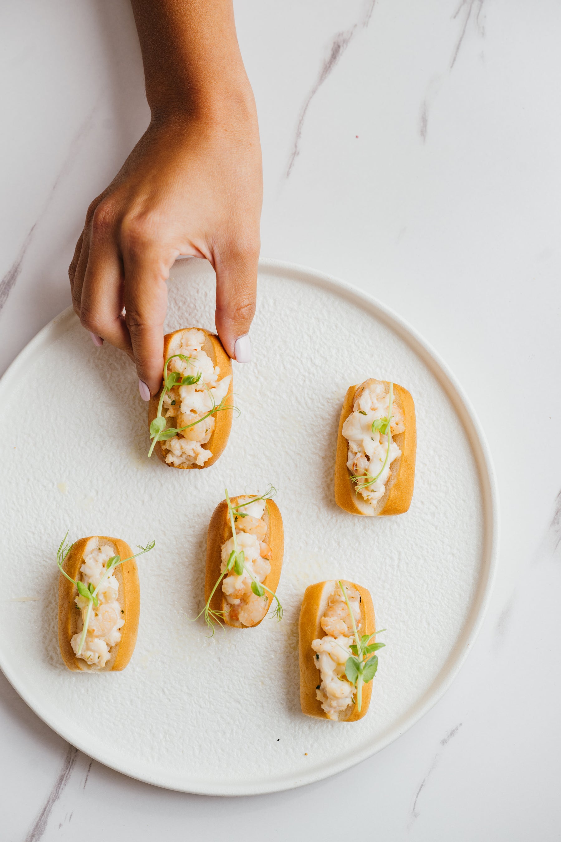 Cakes, Party Menus and Outside Catering – Mannarinu