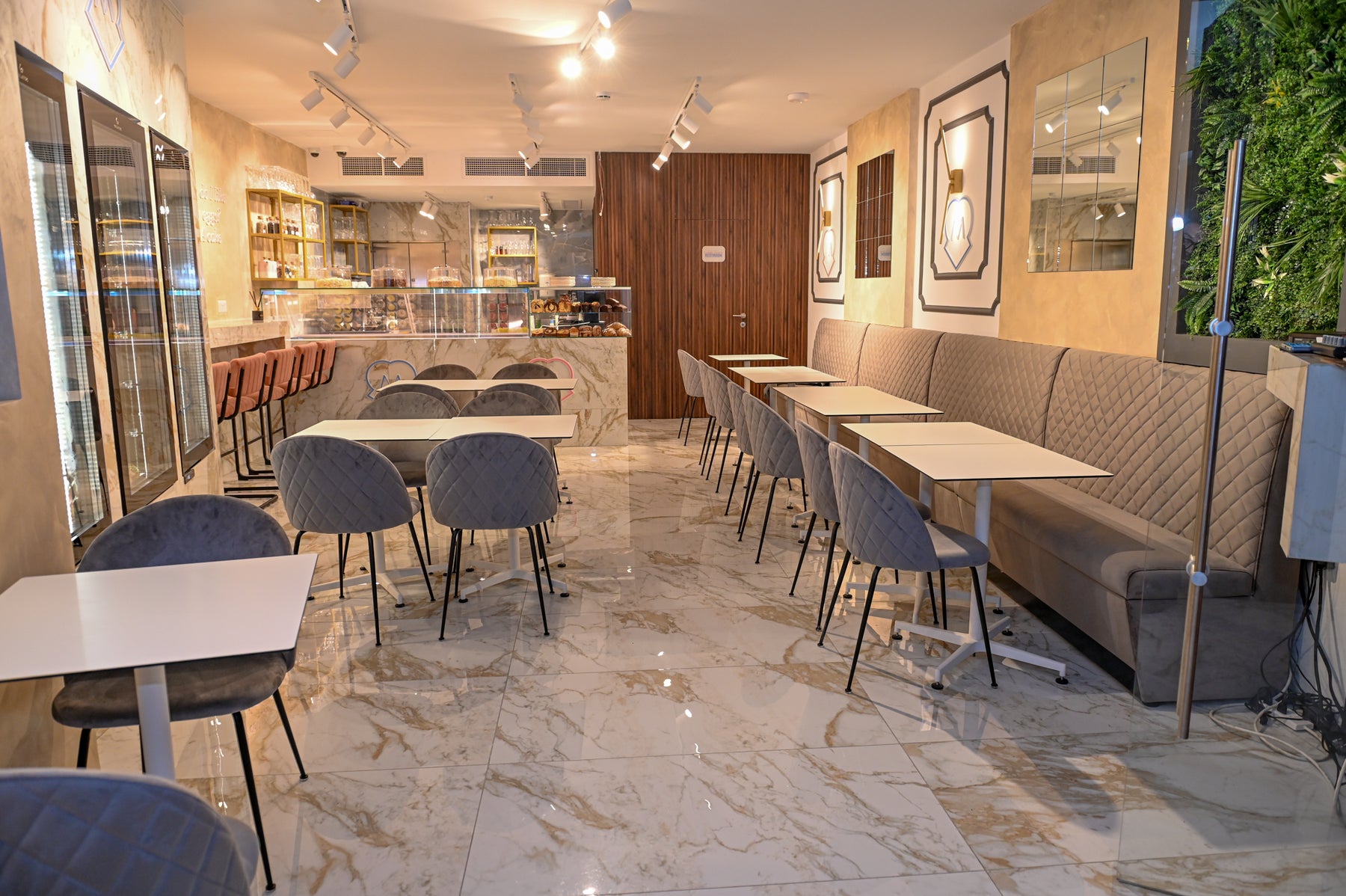 Cakes, Party Menus and Outside Catering – Mannarinu